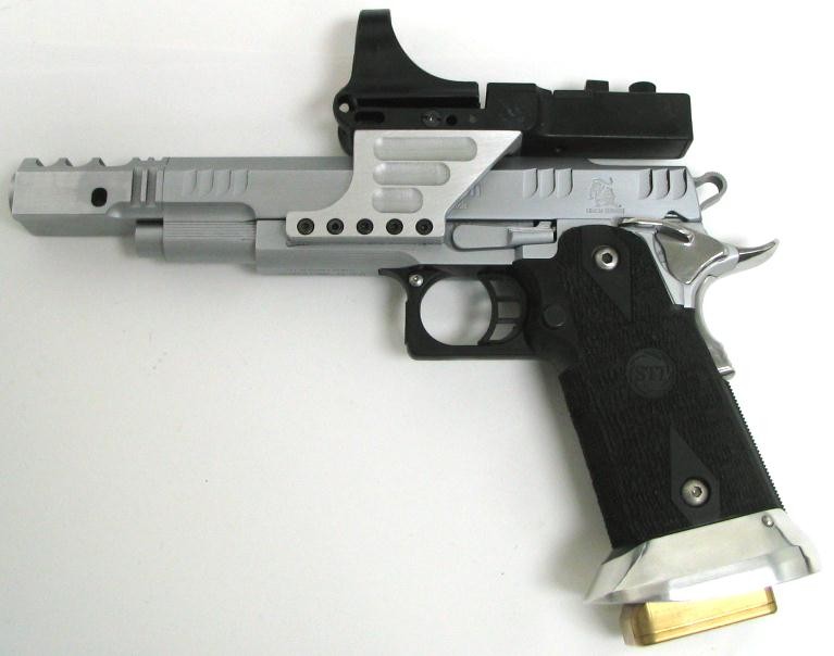 Limcat Phantera .38 Super caliber pistol. Custom race gun with C-More ...