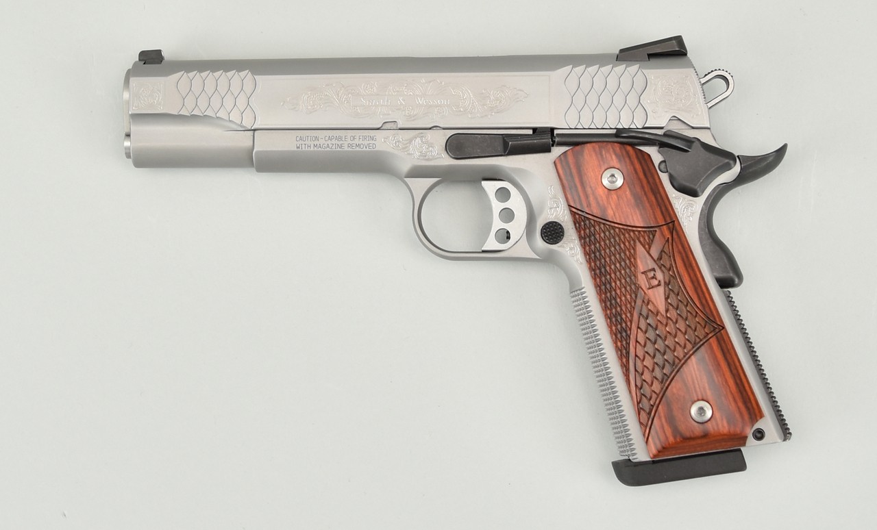 Smith & Wesson SW 1911 .45 ACP (nPR32217) New - Collectors Firearms