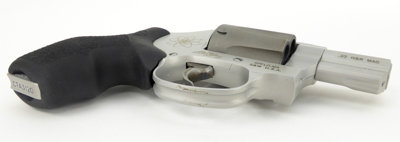 Smith & Wesson 331-2 Airlite Titanium .32 H&R Magnum (PR26220 ...