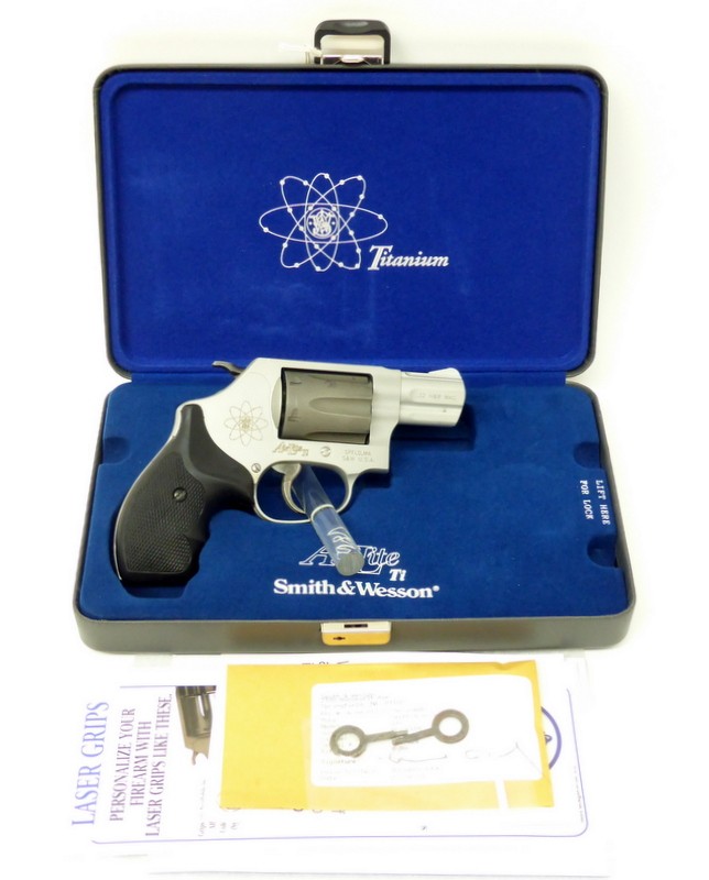 Smith & Wesson 331-2 Airlite TI .32 H&R Magnum (PR24887) - Collectors ...