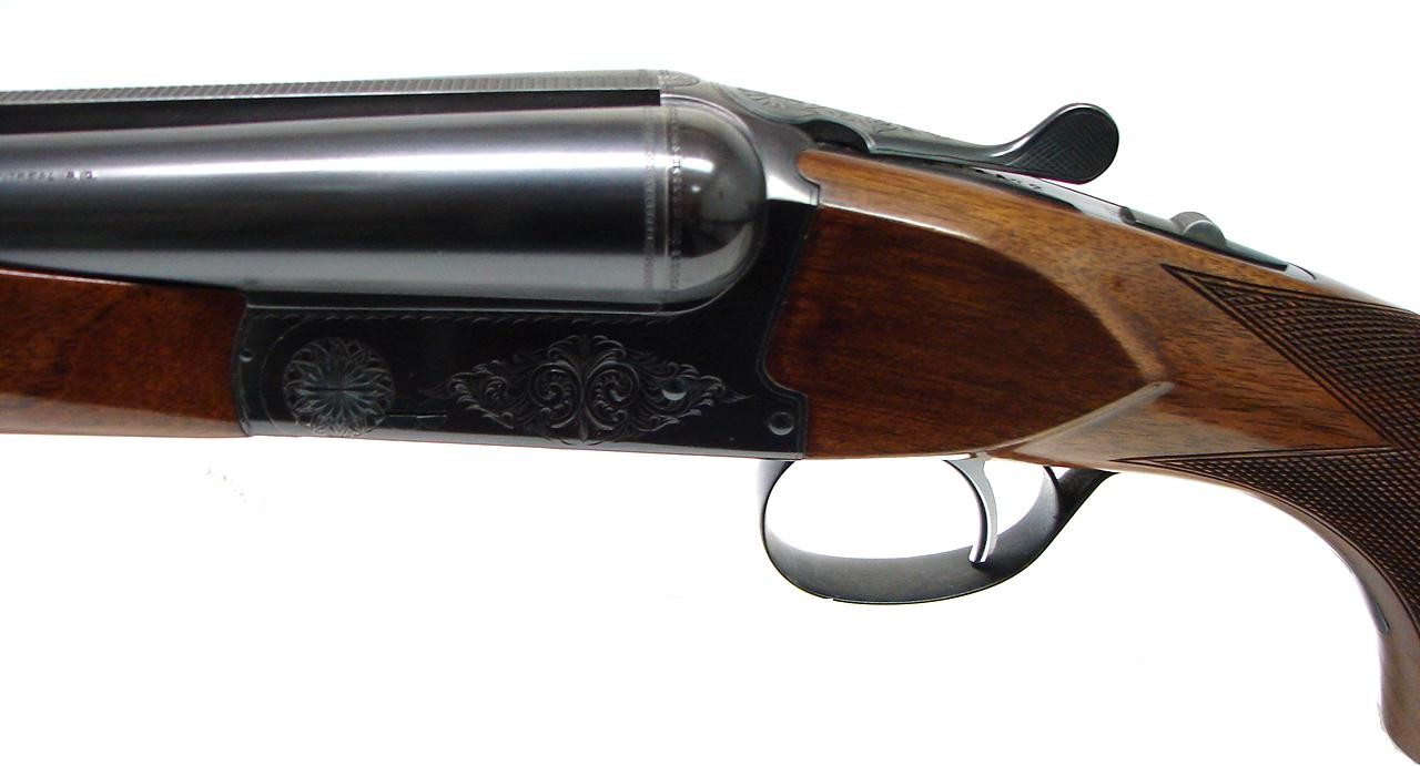 Browning B-S/S 12 gauge shotgun. Popular side-by-side double shotgun ...