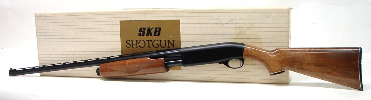 SKB M-7300 20 GA shotgun. Pump action field gun with 28" modified choke barrel. Excellent ...