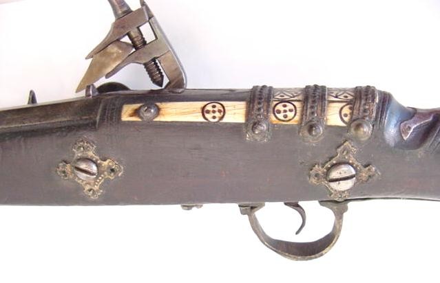 Arabian flintlock rifle. (al768) - Collectors Firearms