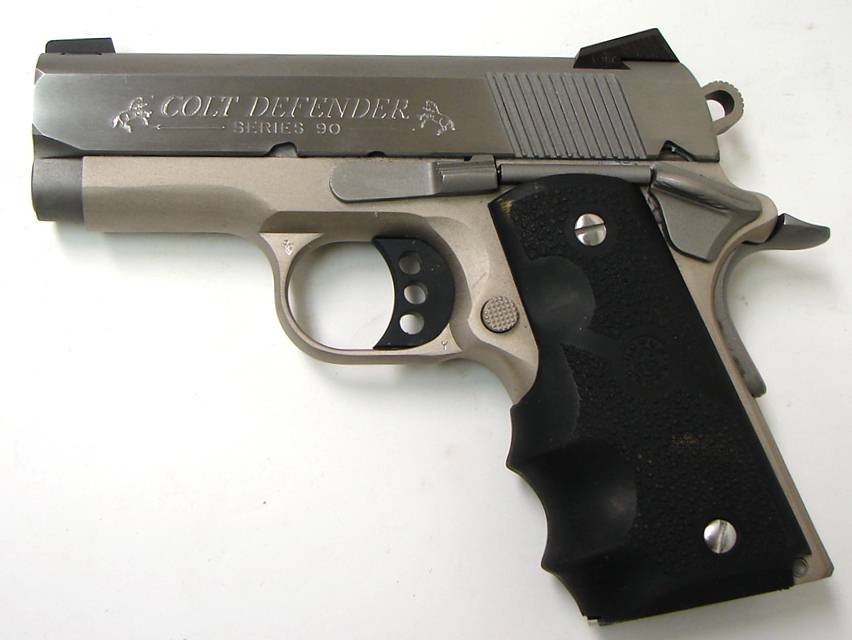Colt LW Defender .45 ACP caliber pistol. 3" sub-compact in excellent ...