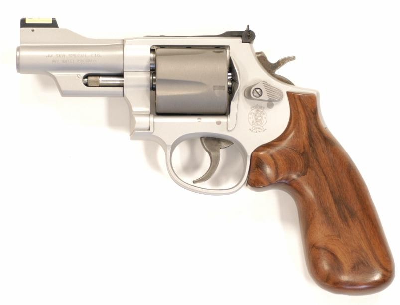 Smith & Wesson Model 396 44 Special caliber Titanium revolver. (pr2165 ...