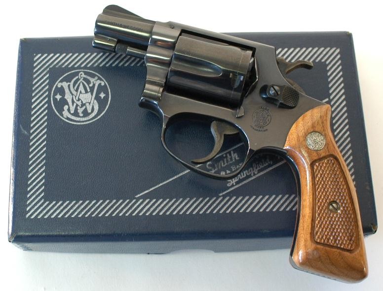 Smith & Wesson Model 36 .38 Special caliber revolver with square butt ...
