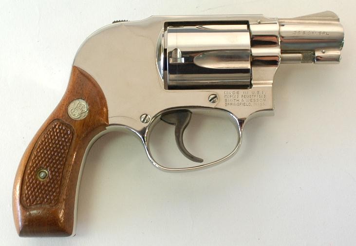 Smith & Wesson Model 49 .38 Special caliber Body Guard revolver factory ...