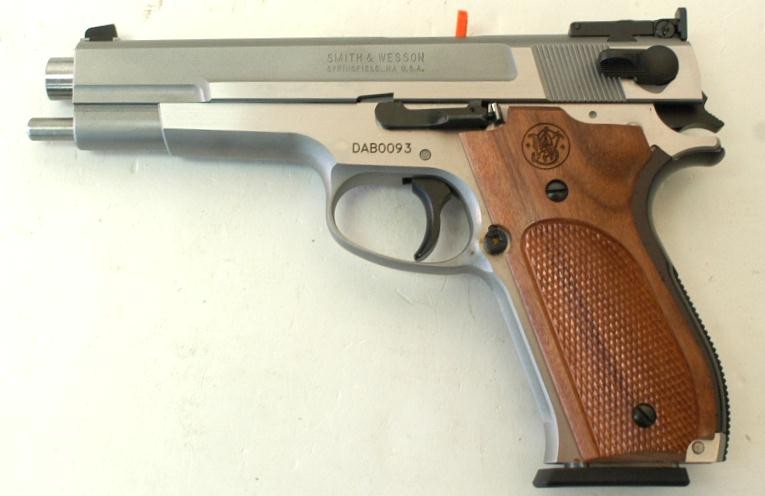 Smith & Wesson Model 952 9mm caliber Performance Center stainless ...