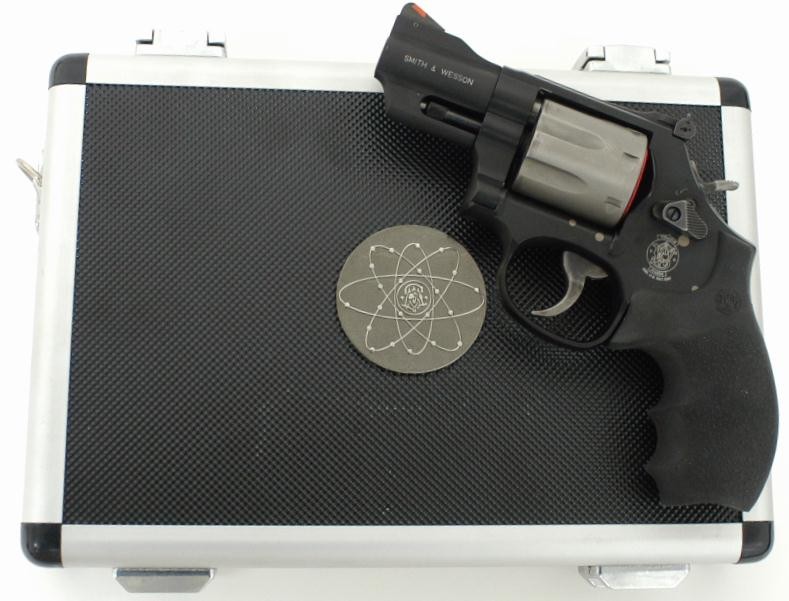 Smith & Wesson Model 386 PD .357 Magnum caliber revolver. Factory demo ...