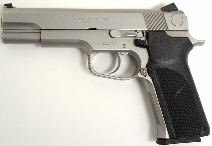 Smith & Wesson Model 1026 10mm caliber full-size pistol with de-cocker ...