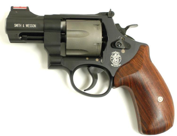 Smith & Wesson Model 325PD .45 ACP caliber Airlite PD revolver. New ...