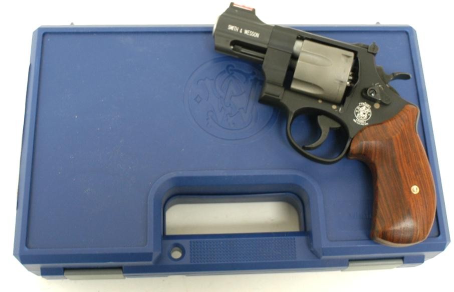 Smith & Wesson Model 325PD .45 ACP caliber Airlite PD revolver. New ...