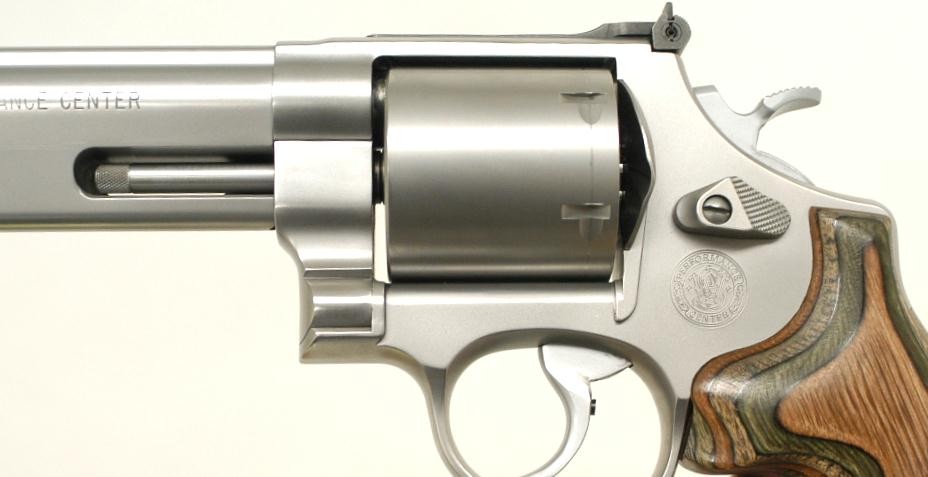 Smith & Wesson 629-5 Performance Center .44 Magnum caliber revolver ...