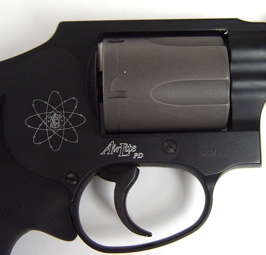 Smith & Wesson 340PD .357 MAG Scandium frame revolver with hi-viz front ...