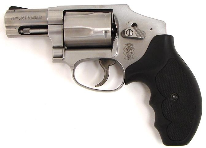 Smith & Wesson 640-3 .357 MAG Stainless steel centennial. In excellent ...