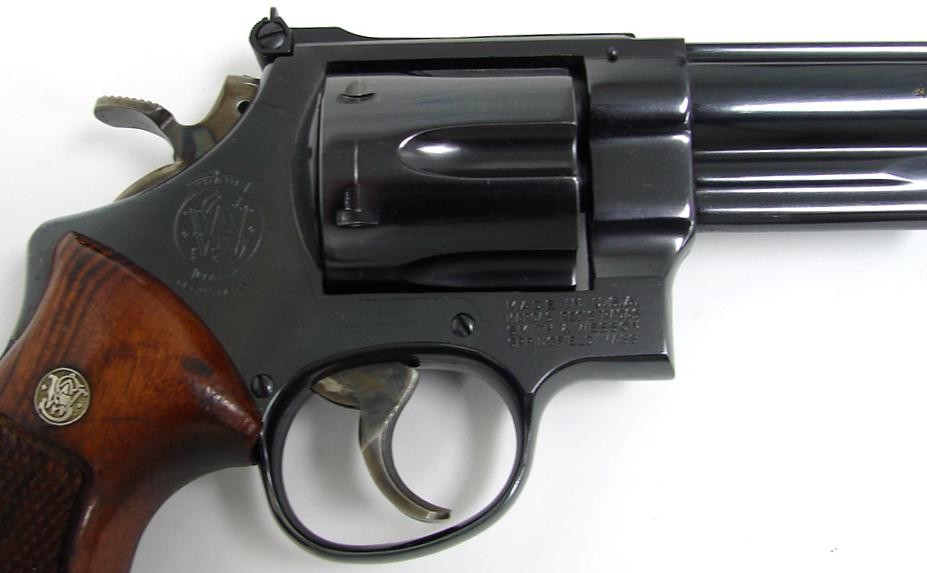 Smith & Wesson 29-2 .44 Magnum caliber revolver with pinned barrel ...