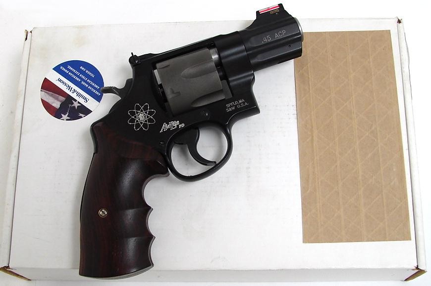 Smith & Wesson 325PD .45 ACP caliber revolver. AirLite factory demo ...