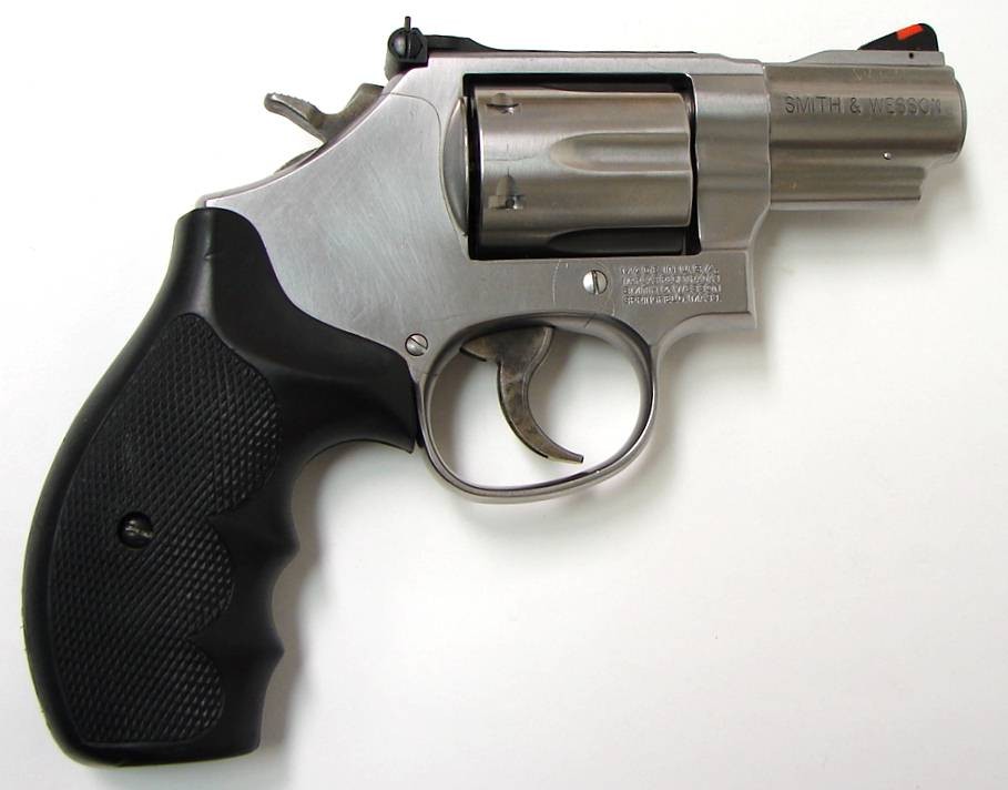 Smith & Wesson 66-7 .357 Mag caliber revolver. 2 1/2" snub nose model ...