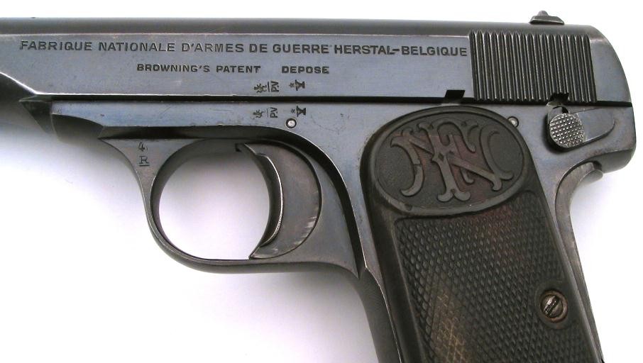 FN 1922 .32 ACP caliber pistol. Dutch contract Queen Wilhemena crest ...