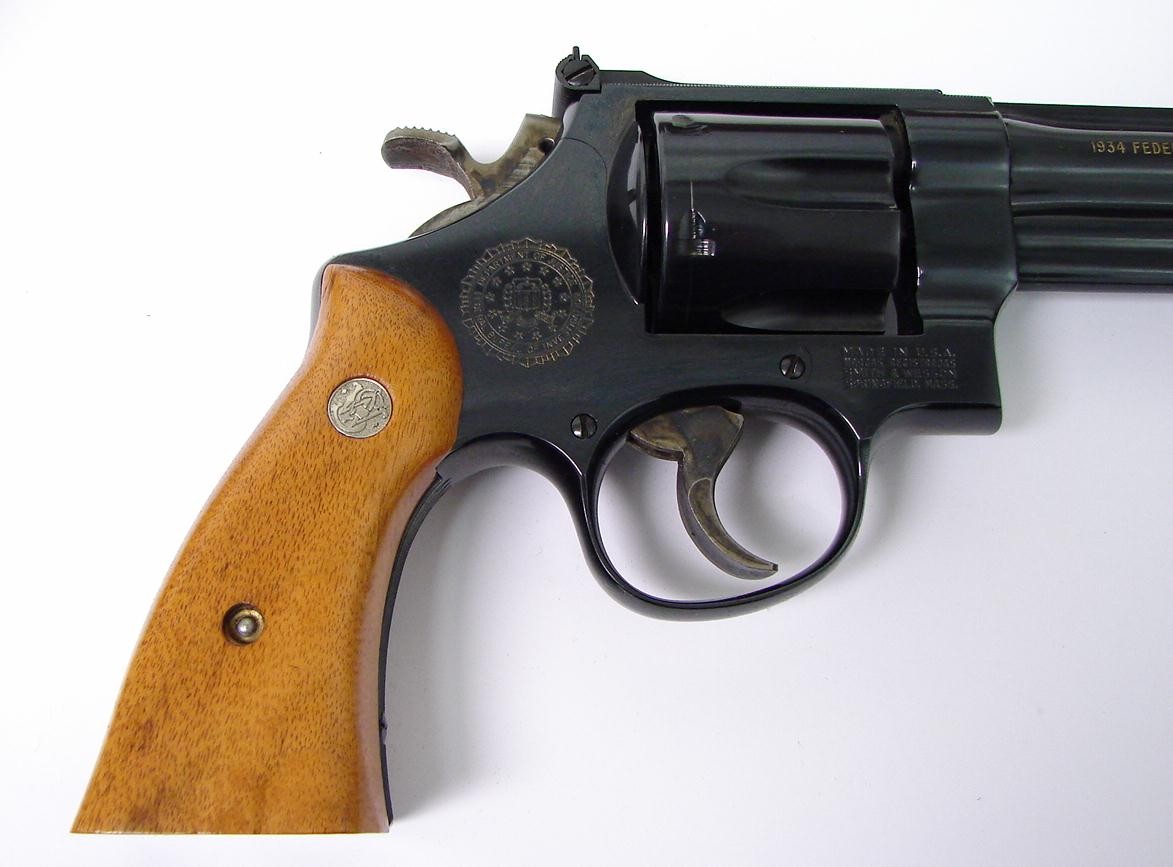 FBI Commemorative Smith & Wesson 27-3 .357 Magnum caliber revolver ...