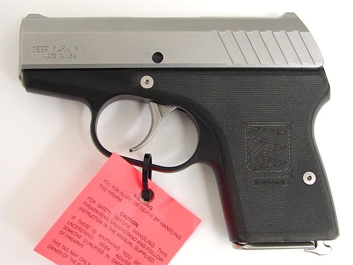Rohrbaugh Firearms R9 9mm Para caliber pistol. Premium grade DA pocket ...
