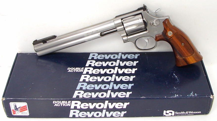 Smith & Wesson 686-1 .357 magnum caliber revolver. Scarce silhouette ...