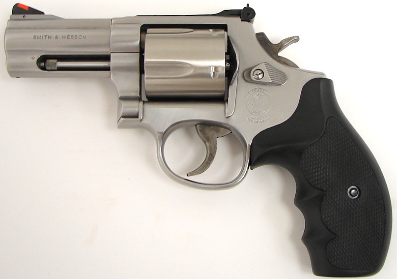 Smith & Wesson 696-1 .44 Spcl caliber revolver. 5 shot L-frame revolver ...