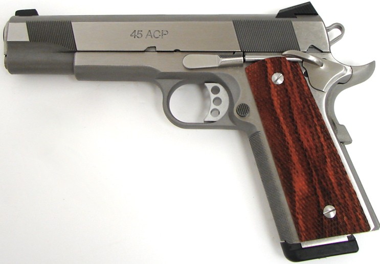 Les Baer Custom Carry .45 ACP caliber pistol. Custom carry model with ...