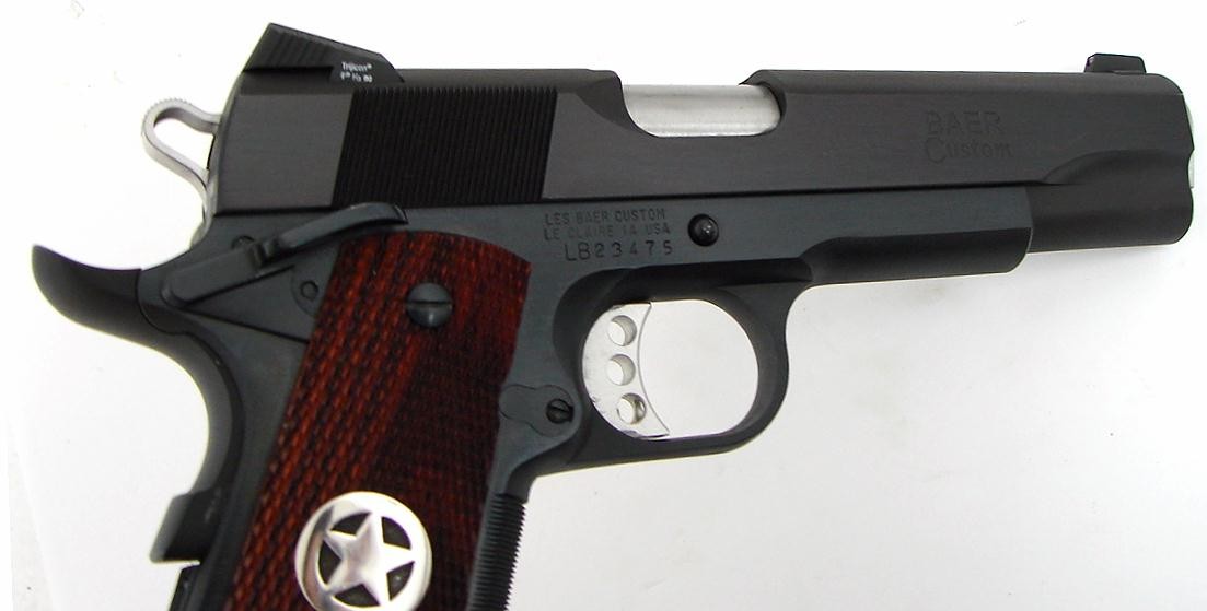 Les Baer Custom Custom Carry .45ACP caliber pistol. Full size model ...