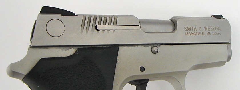 Smith & Wesson CS9 9 MM caliber pistol. Chiefs Special sub-compact ...