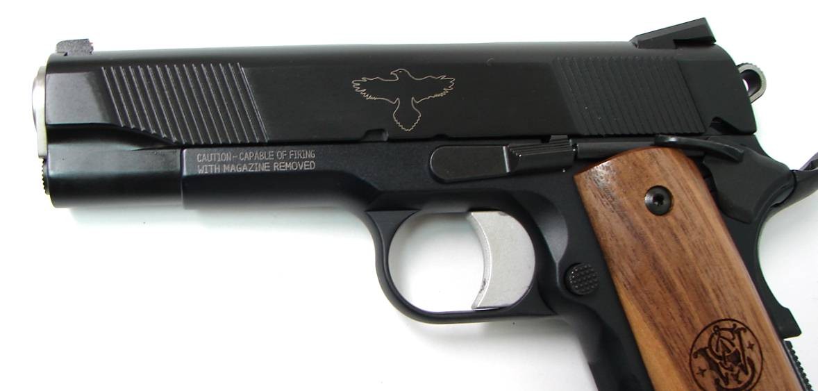 Smith & Wesson 1911 PD .45 ACP caliber pistol. Gunsite special edition ...