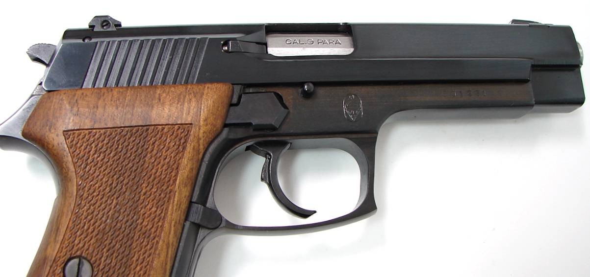 Bernardelli P018 9mm Para caliber pistol. Rare Italian "Wonder Nine ...