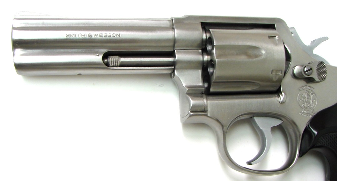 Smith & Wesson 681-3 .357 Mag caliber revolver. Scarce 4" fixed sight ...