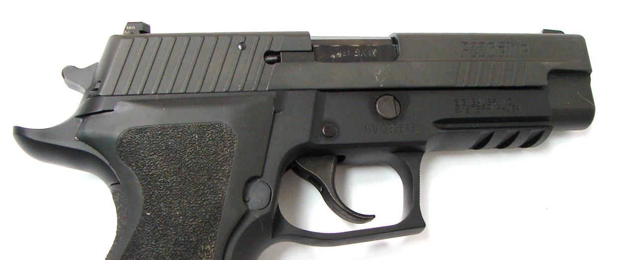 Sig Sauer P226 Elite .40 S&W caliber pistol. Full size enhanced Elite ...