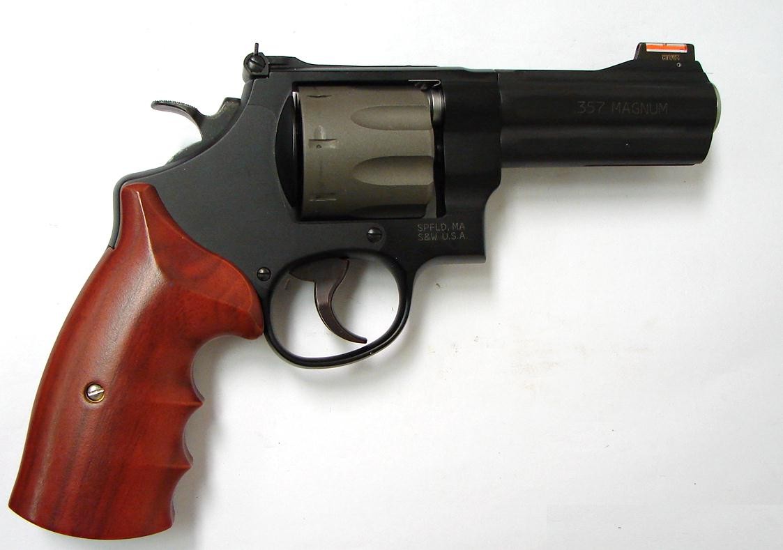 Smith & Wesson 327 PD .357 Magnum caliber revolver. 4" .327 PD model in ...