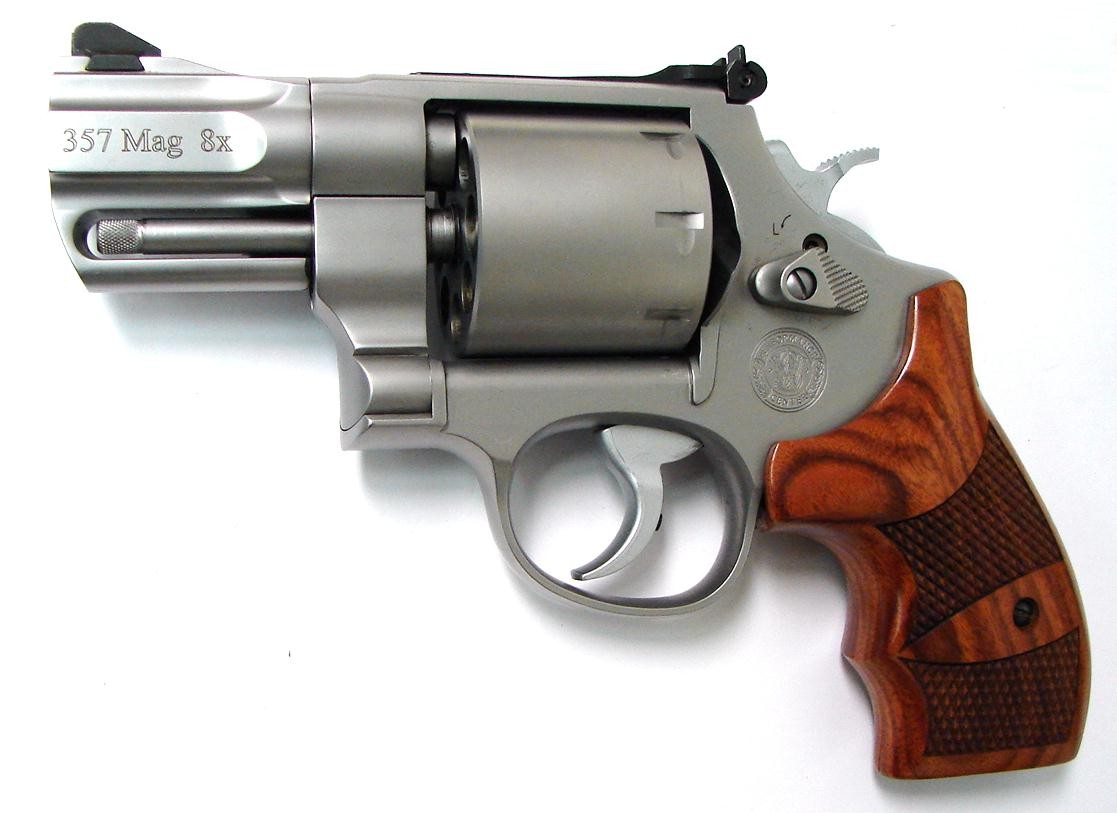 Smith & Wesson 627-5 Performance Center .357 Magnum caliber revolver. 8 ...
