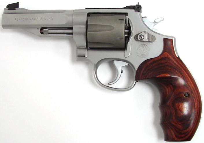 Smith & Wesson 646 Performance Center .40 S&W caliber revolver. Combat ...